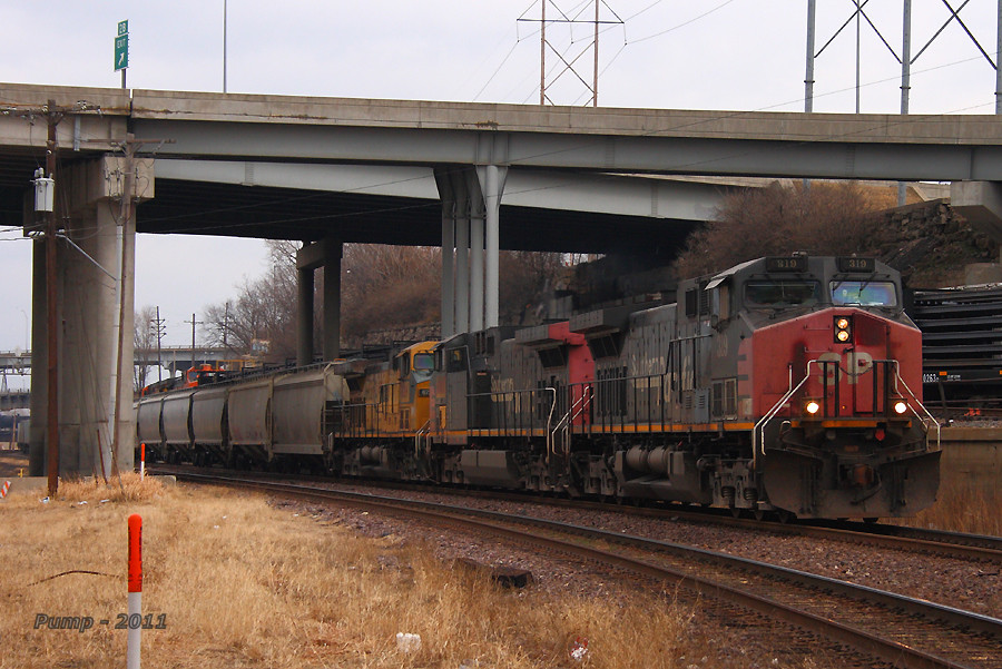 Westbound UP Empty Grain Train